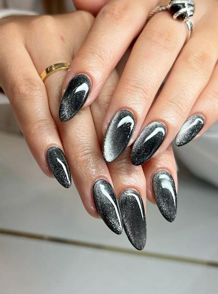 لاک چشم گربه ای چیست؟ زیباترین مدل های طرح ناخن با لاک مغناطیسی - رز سرخ